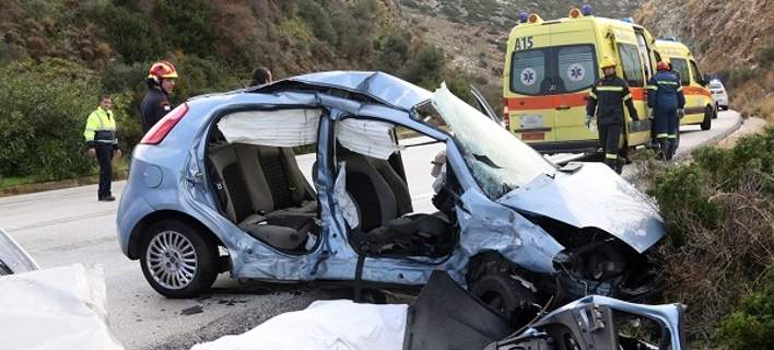 Νεκρό αρραβωνιασμένο ζευγάρι και η μητέρα της κοπέλας -Χαροπαλεύει ο ...
