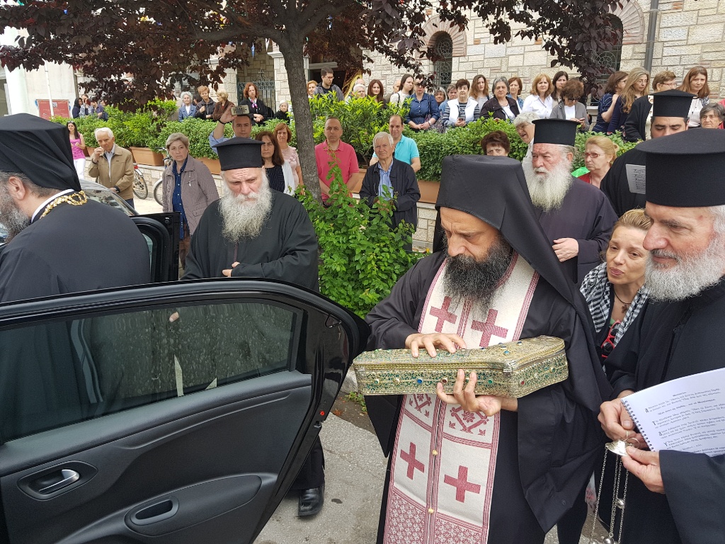Αναχώρηση Ιερού Λειψάνου Αγίας Φωτεινής Σαμαρείτιδος από την Ιερά ...