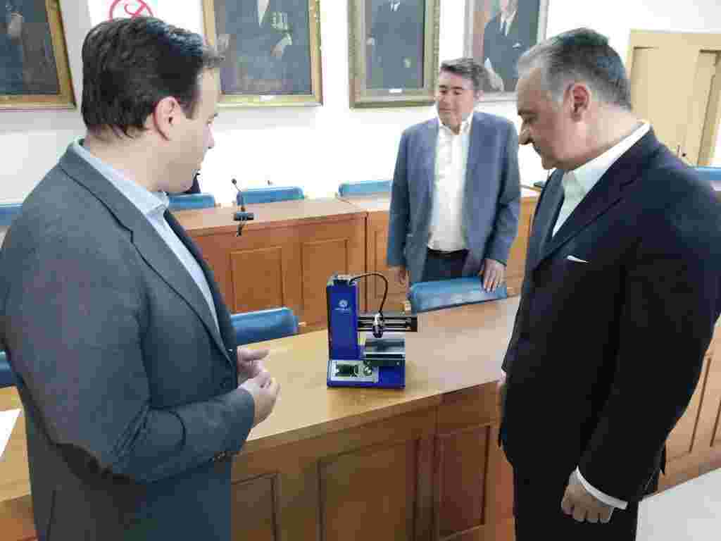 Ο Μαν. Κεφαλογιάννης στον Δήμο Τρικκαίων - TV10