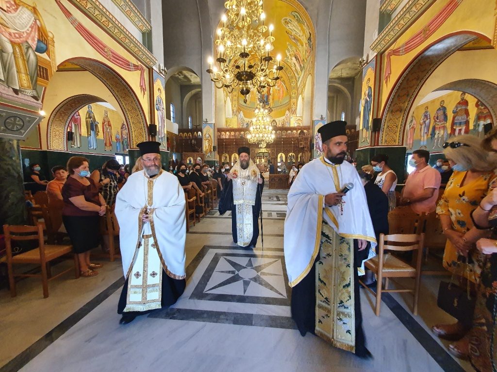 Υποδοχή της εικόνας της Παναγίας Οδηγήτριας στην Οιχαλία Τρικάλων (φωτο ...