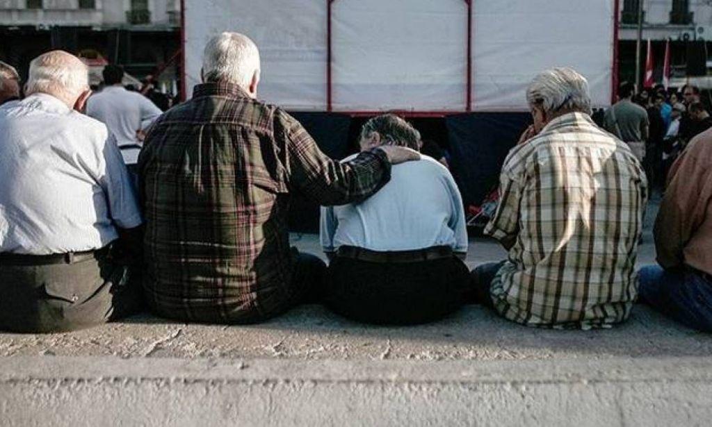 Αναδρομικά: Τι θα πάρουν και πότε οι παλιοί συνταξιούχοι - TV10
