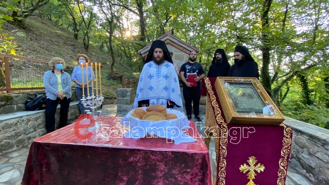 Με κατάνυξη ο Πανηγυρικός Εσπερινός για το Γενέθλιον της Θεοτόκου στο ...