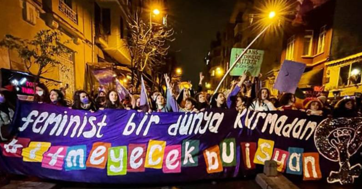 Με σπρέι πιπεριού σε διαδηλώτριες "γιόρτασε" ο Ερντογάν την Παγκόσμια ...