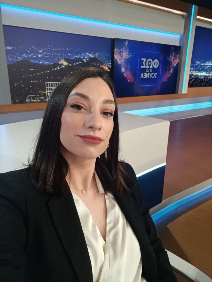 Η "δική" μας Έφη Τρίμμη απο το TV10, συνεργάτης της Αγγελικής Νικολούλη - TV10