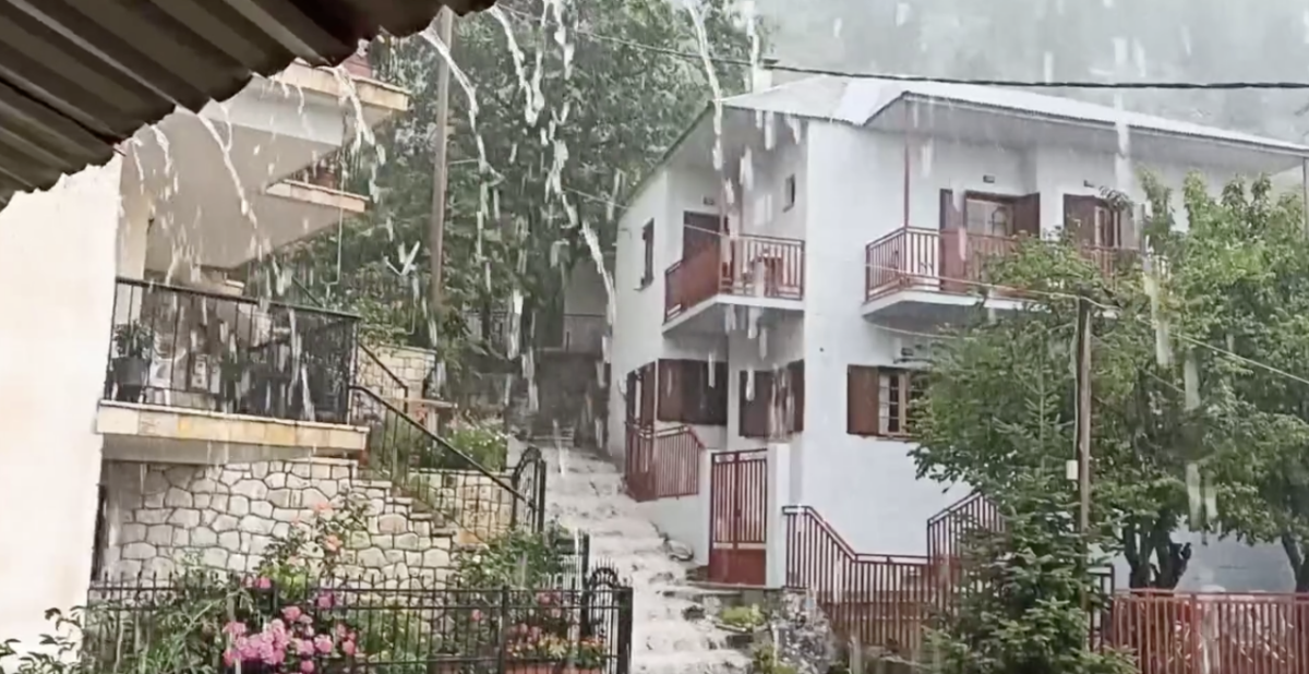 Καταρρακτώδης βροχή τώρα στο Γαρδίκι - TV10