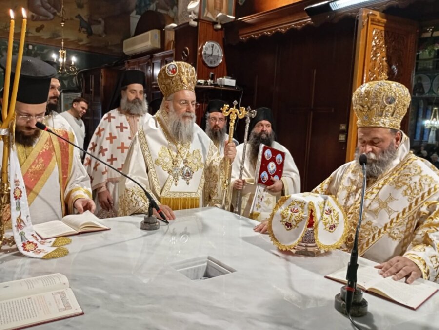 Τα εγκαίνια του Ιερού Ναού του Αγίου Νικολάου εκ Μετσόβου και τα ...